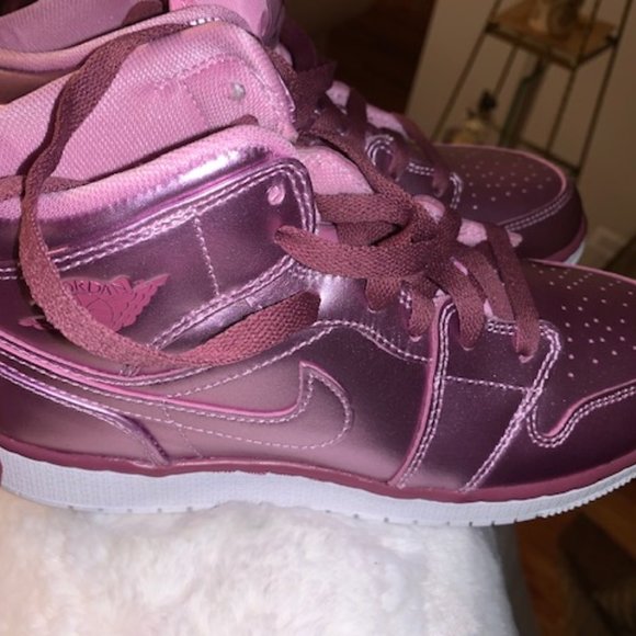 Nike | Shoes | Nike Air Jordan Mid Se Girls Youth Sneakers | Poshmark